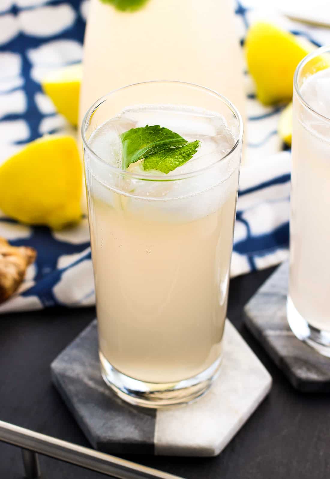 25 Refreshing Lemonade Recipes - CrystalandComp.com