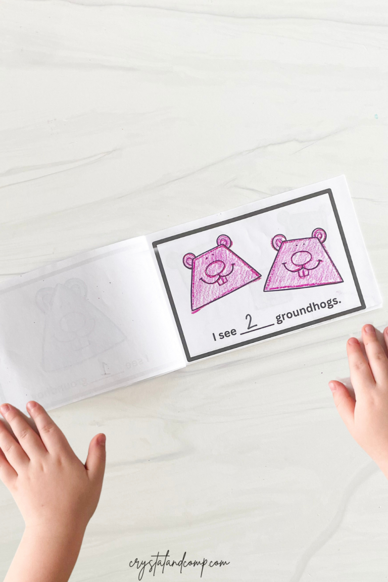 Groundhog Day Printable Book - CrystalandComp.com